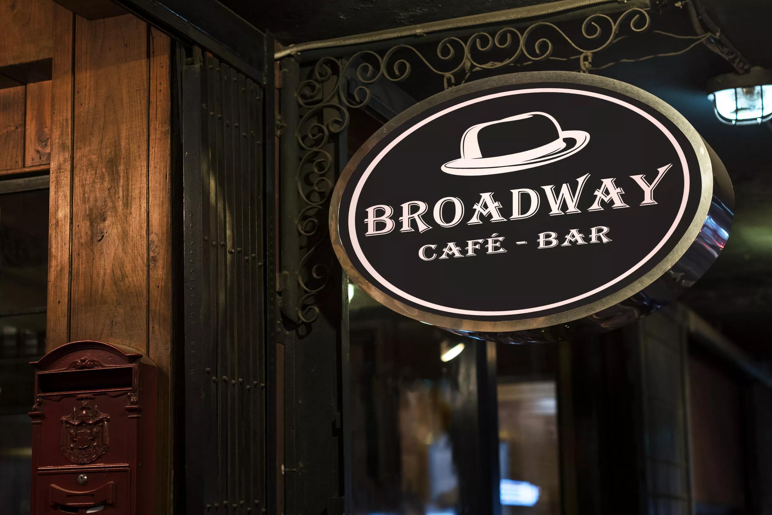 Broadway Café - Bar